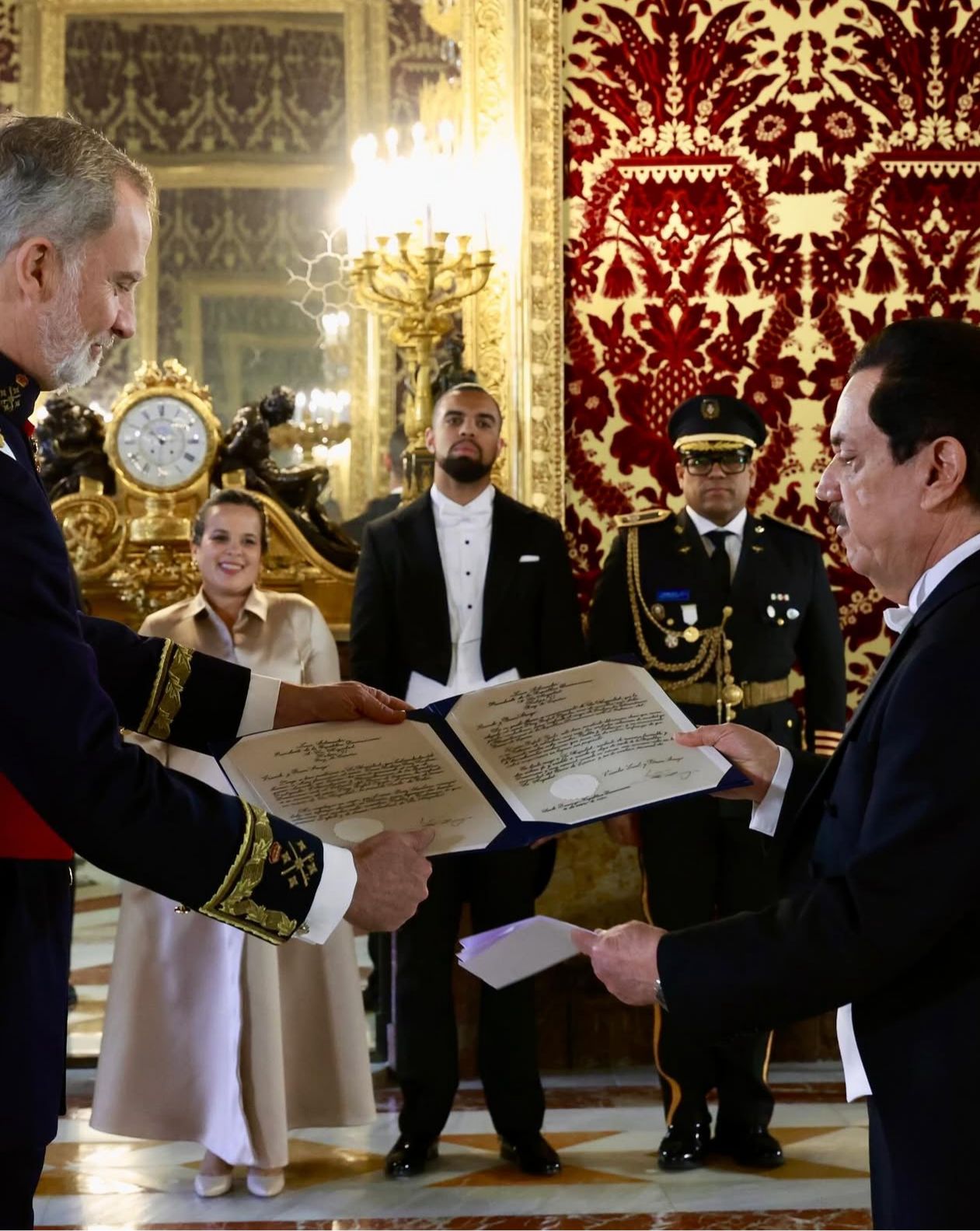 El Rey Felipe VI recibe las Cartas Credenciales del nuevo embajador de la República Dominicana ...