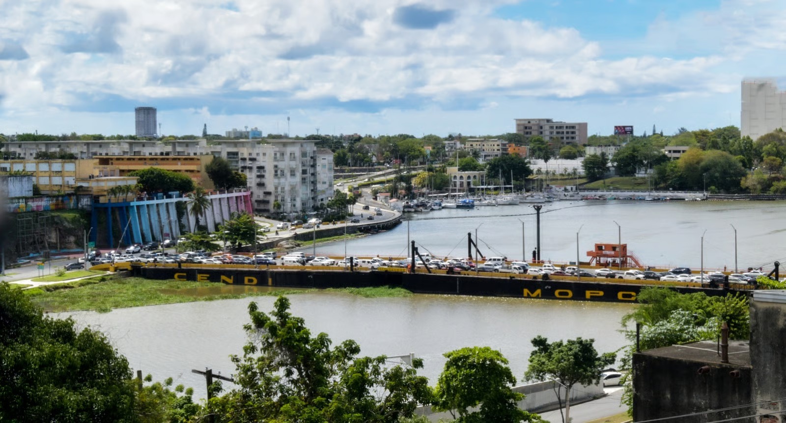 MOPC informa cierre temporal del Puente Flotante sobre el río Ozama este domingo 1 de junio - Debate