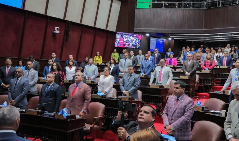 Diputados recomiendan crear cuerpo especializado contra delitos migratorios